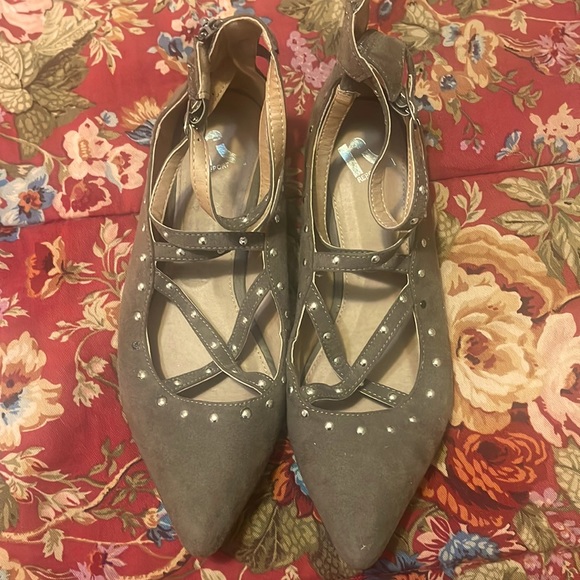 Shoes | Pointy Flats | Poshmark